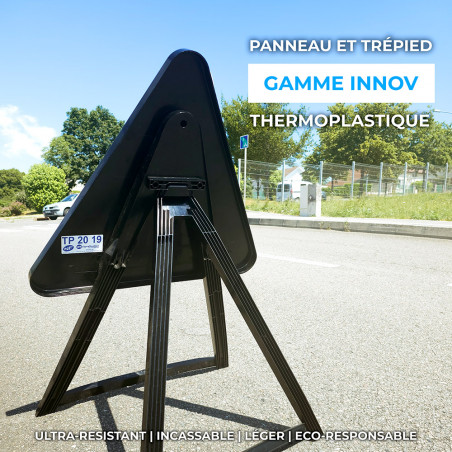 Panneau AK17 - Feux tricolores réglant une circulation alternée | WPS